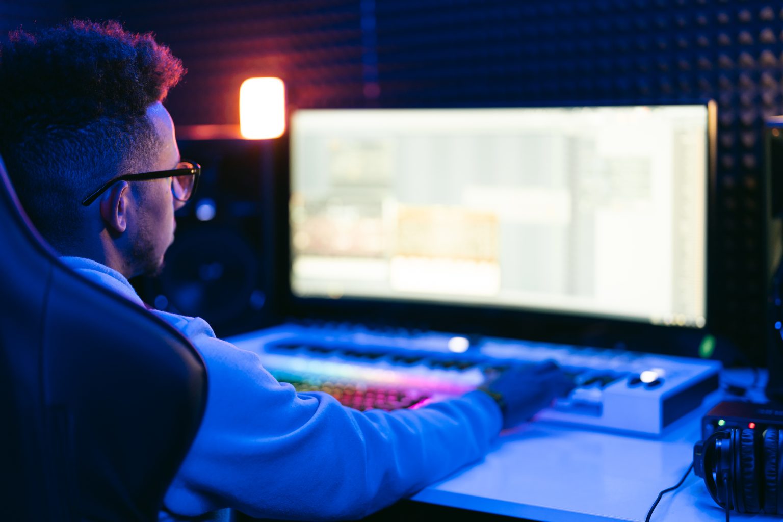 How-To: Creating Music with AI Music Generators | Soundful